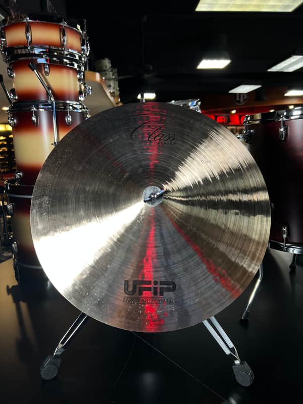 UFIP 18" Class Series Brilliant Crash | Reverb