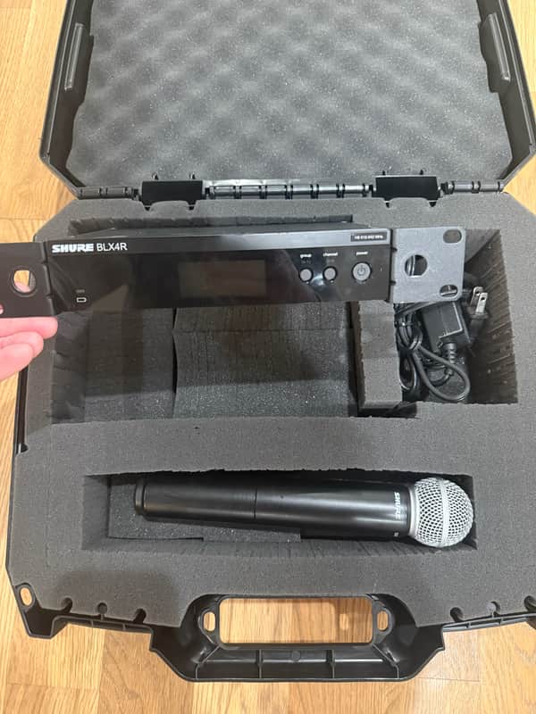 Shure BLX4R/SM58 Wireless Microphone and Receiver | Reverb