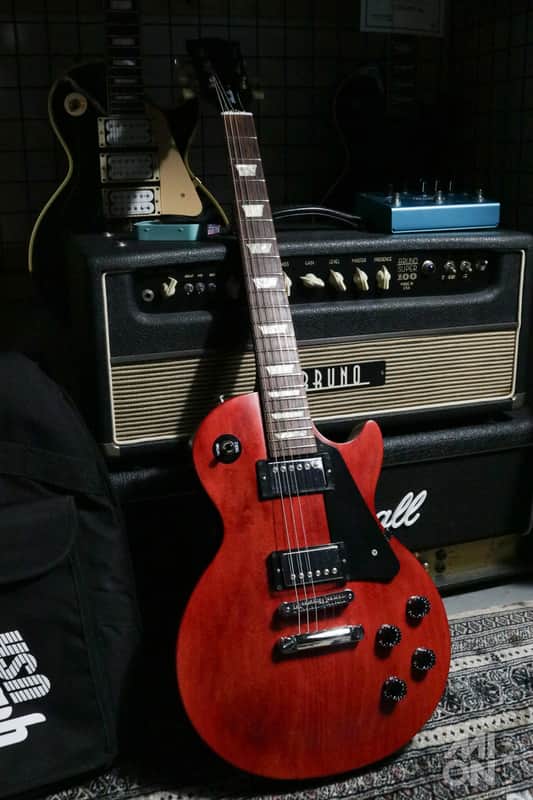Gibson Les Paul Studio Faded - 2011 - Worn Cherry | Reverb Australia
