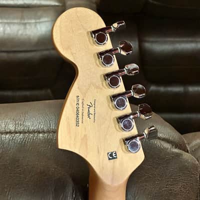 Squier Standard Deluxe Stratocaster (3-Color Sunburst w/ FMT) | Reverb