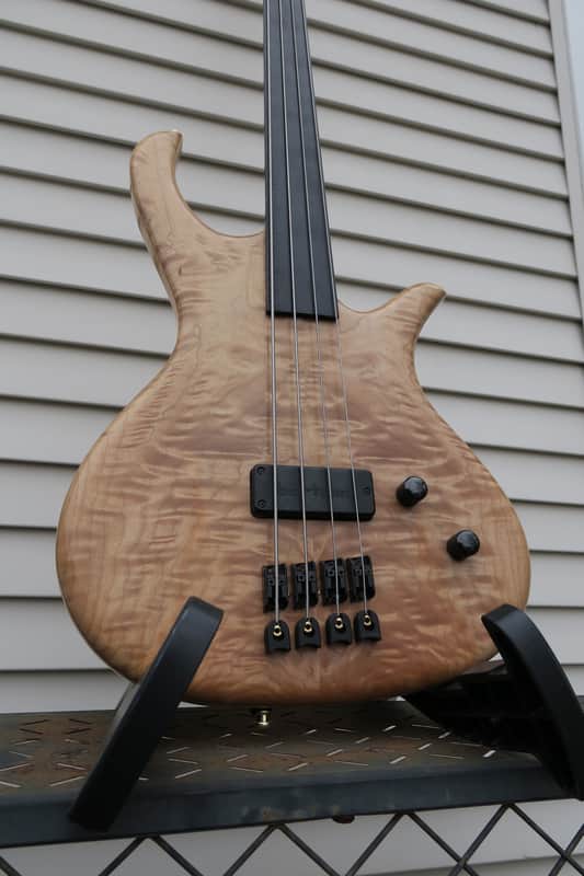 Human Base Jonas Neck Through 4 String Fretless | Reverb Australia