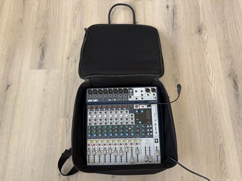 Soundcraft Signature 12 Compact Analog Mixer (INCLUDES GATOR | Reverb