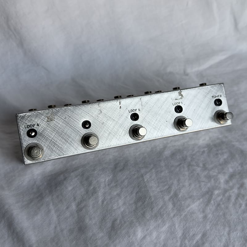 Loopmaster 4-Loop Switcher + Tuner Silver | Reverb