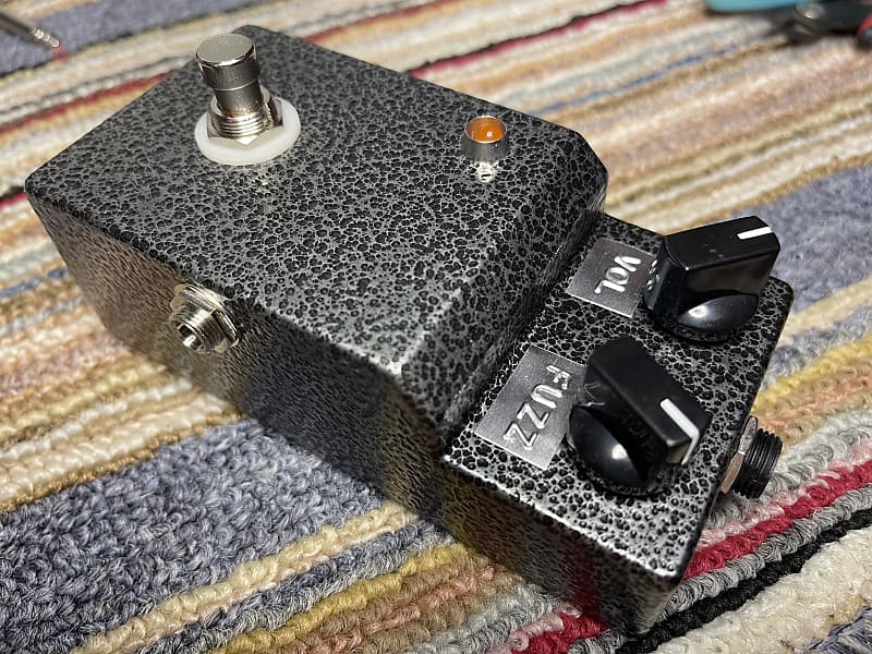 Fool Audio Research Fuzzrite Fuzz Rite Clone 2022 Silver Vein | Reverb