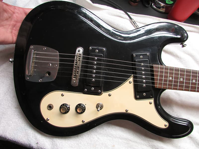 Univox High Flier - Mosrite Ventures Copy 1960's - Black | Reverb