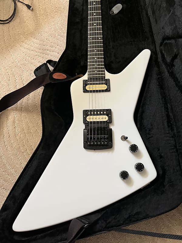 Gibson Explorer 1985 | Reverb