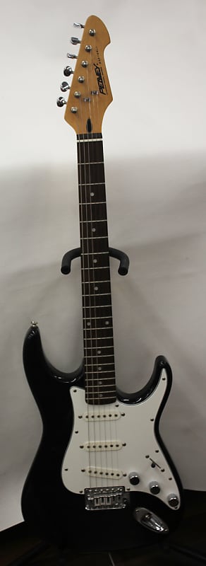 Peavey Raptor-1 International Series Electric Guitar, Black | Reverb
