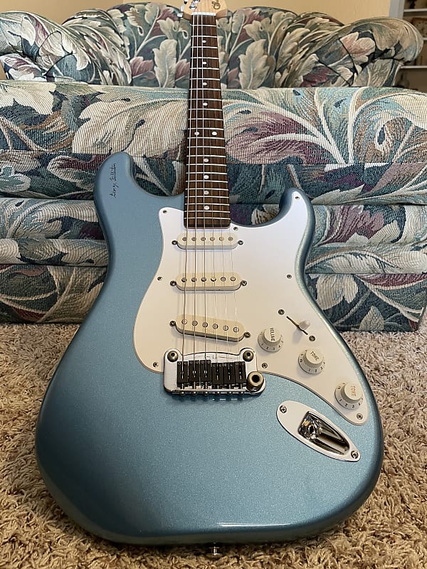 G&L George Fullerton Signature Legacy | Reverb