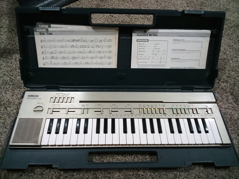 Vintage Yamaha PortaSound PC-100 with Hardcase & Playcards | Reverb