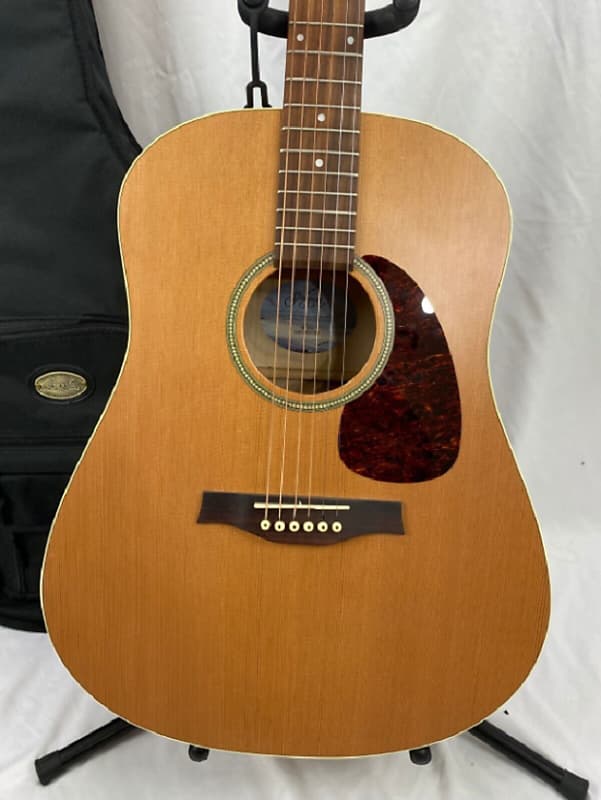 Seagull S6 Slim Acoustic Guitar With Gig Bag | Reverb UK