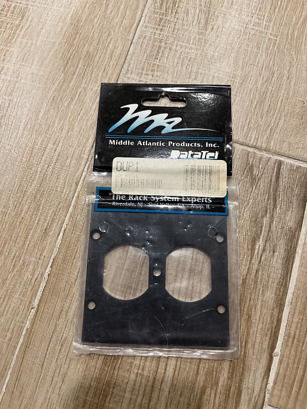 Middle Atlantic DUP1 UCP Duplex Outlet Module | Reverb