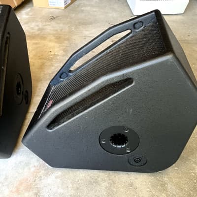 EAW (Eastern Acoustic Works) VFM109 Floor Monitors | Reverb