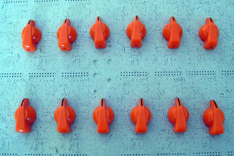 Set of 12 Orange Chicken Head Knobs Black Pointer 6mm Shaft | Reverb