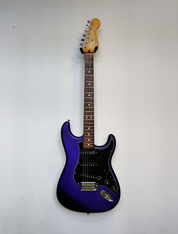 Fender Standard Stratocaster® - STD STRAT SATIN RW MDB - 2004 | Reverb