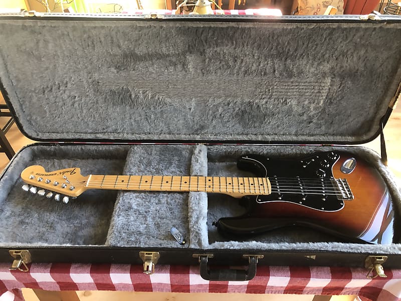 Fender Stratocaster 2014 - Two tone | Reverb Australia