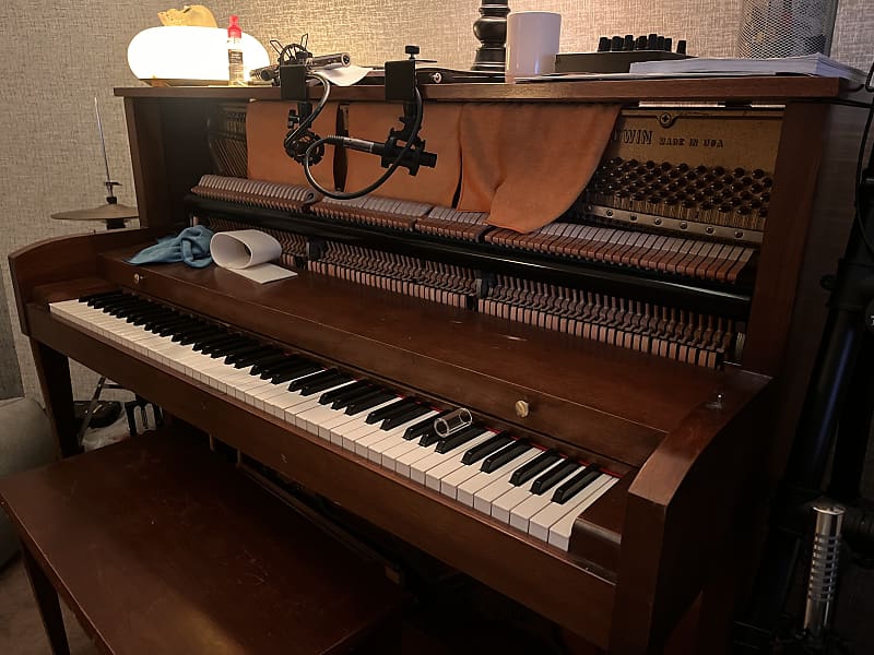 Baldwin Hamilton Studio 1995 - Walnut | Reverb