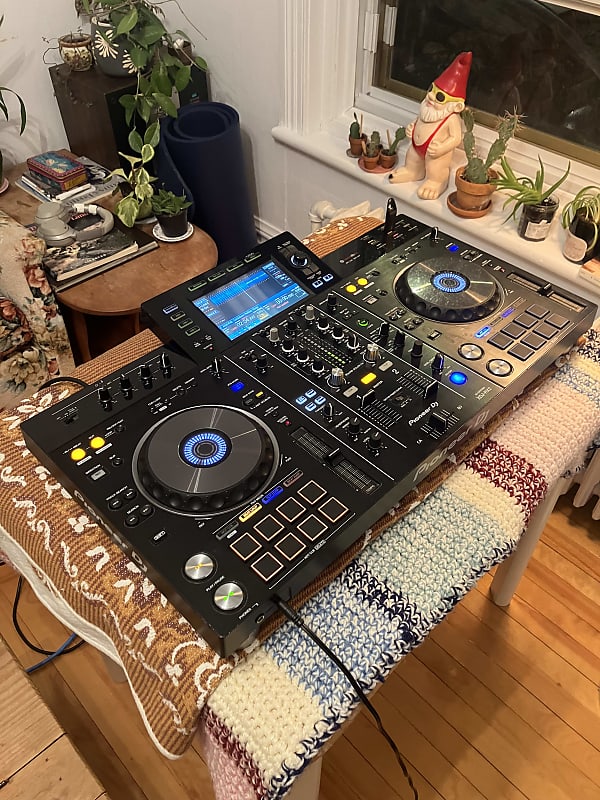 Pioneer XDJ-RX2 with Hard Case | Reverb Canada