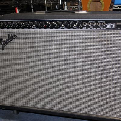 Fender Ultimate Chorus/2x12 Combo | Reverb