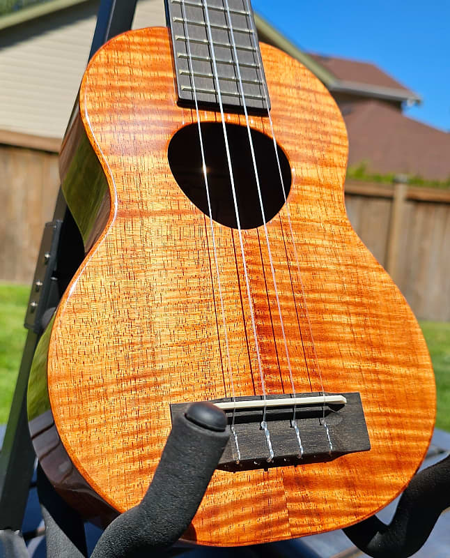 KoAloha Ksm-T2 Curly Koa Tenor Neck Soprano Body Ukulele | Reverb