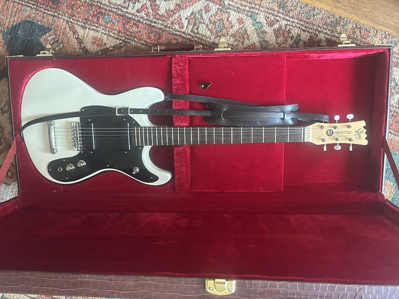 Hallmark Johnny Ramone 2010 - White | Reverb