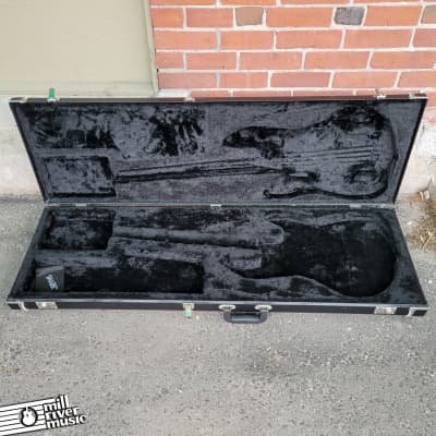 Fender Classic Series Case Electric Bass Hardshell Case Used | Reverb