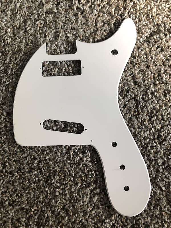 Mosrite MK II Pickguard 2022 White | Reverb