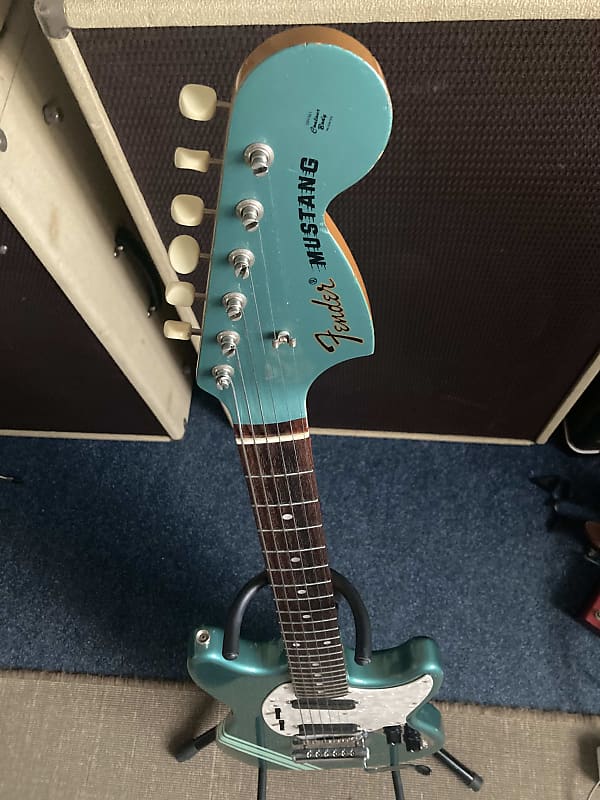 Fender Mustang Comp. 2004 - Ocean turqouise metallic | Reverb Canada