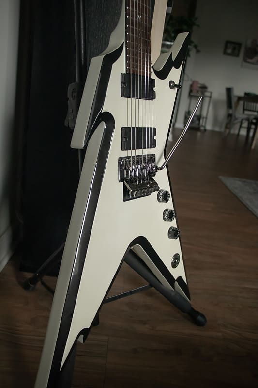Dean Dime Razorback 7 White/Black guitar w/ case | Reverb
