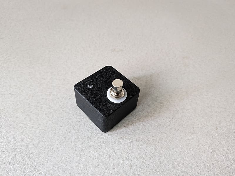 AMERICAN LOOPERS Mini Latching Footswitch with LED (Change | Reverb