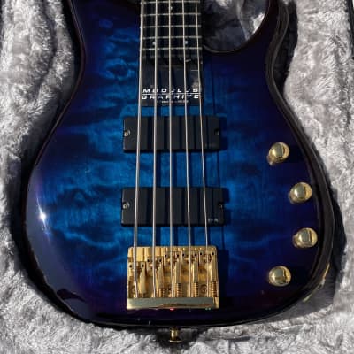 Modulus Quantum 5 5-String Bass Guitar, Q5, Graphite Neck | Reverb
