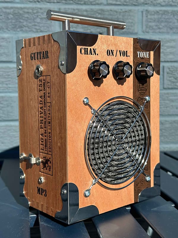 DWP Guitars LIGA PRIVADA Cigar Box Amp 2023 - Brown & Silver | Reverb