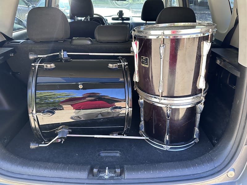 Yamaha rack toms and unbranded floor Tom for sell | Reverb