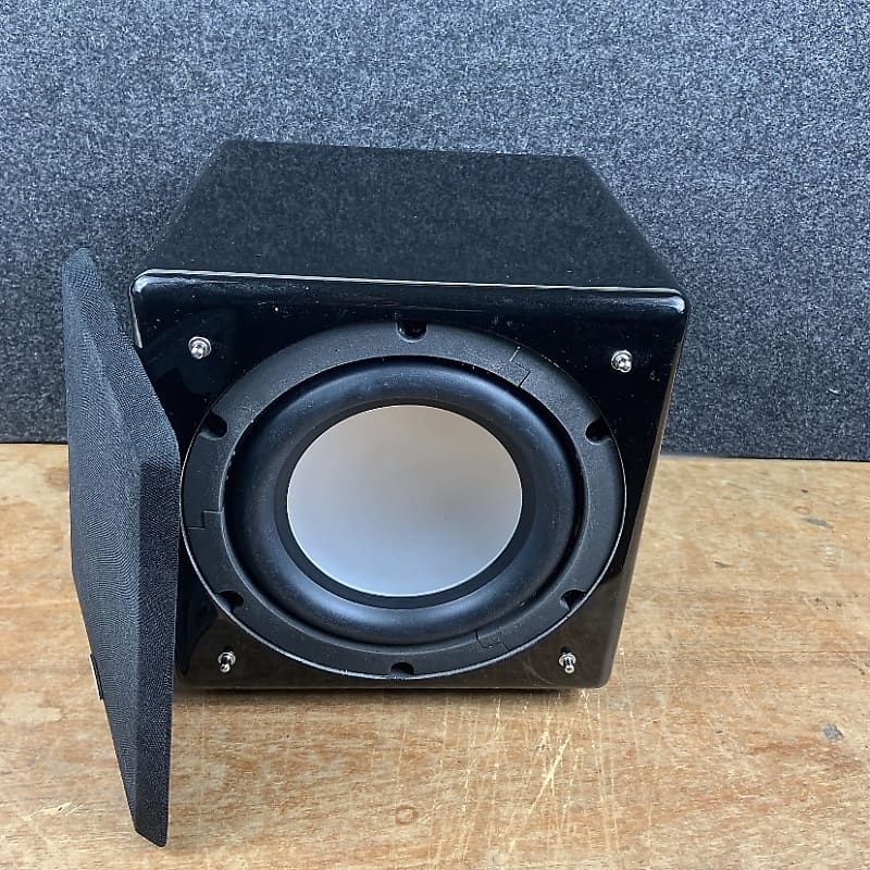 Episode 8” Sealed Subwoofer Gloss Black | Reverb