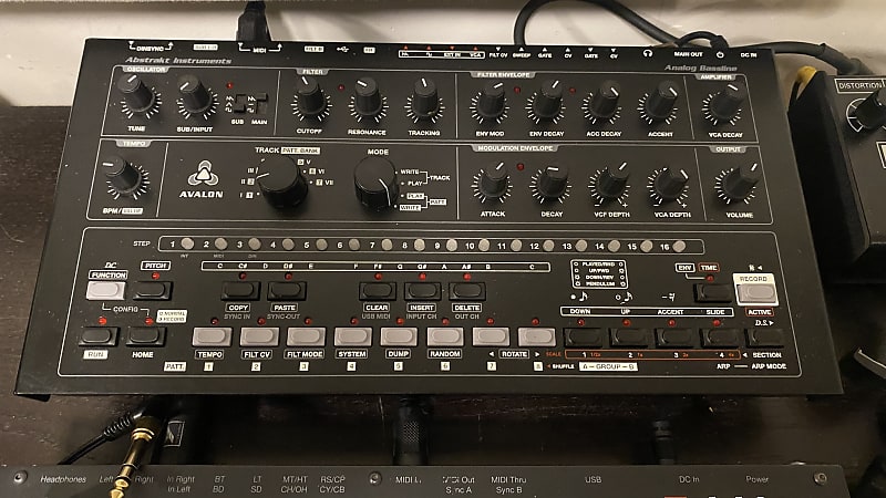 Abstrakt Instruments Avalon Bassline 2018 - Black Red Led | Reverb