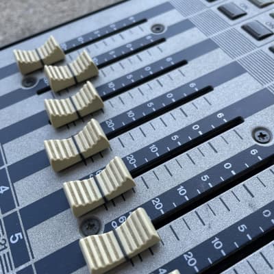 Yamaha 01v Mixer Digital Mixer 16 channel | Reverb