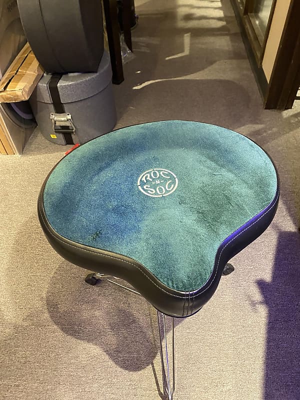 USED Roc-N-Soc Throne Green on DW Base | Reverb