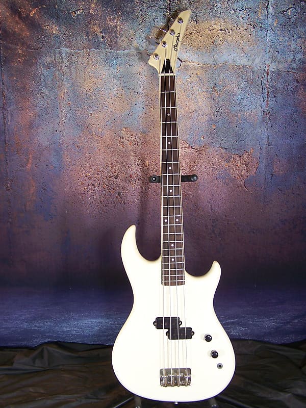 Memphis Short Scale Vintage Bass Guitar 1970s? Ivory | Reverb