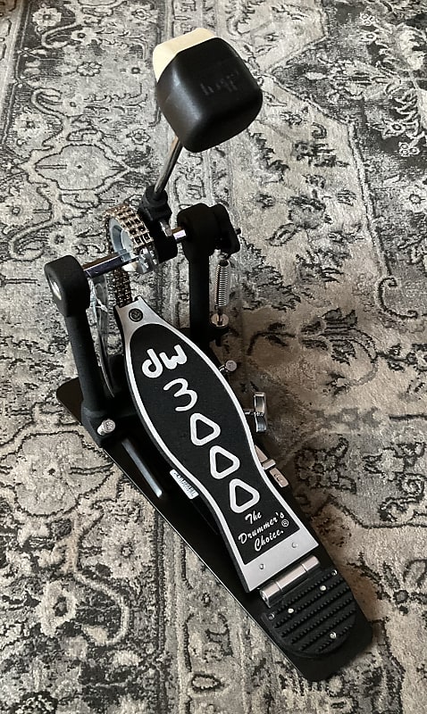 DW 3000 Series Bass Drum Pedal (DWCP3000) | Reverb