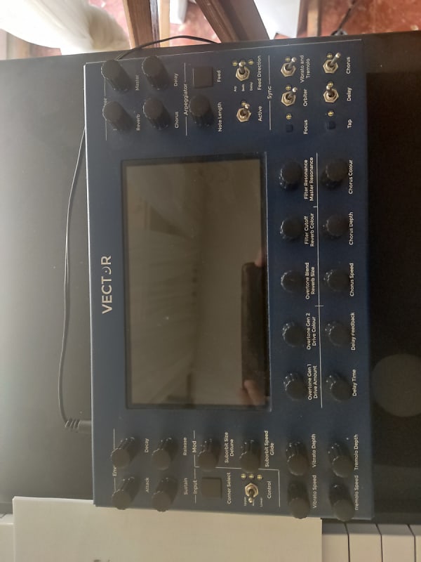 Vector Synth Synthesizer Hybrid Digital | Reverb