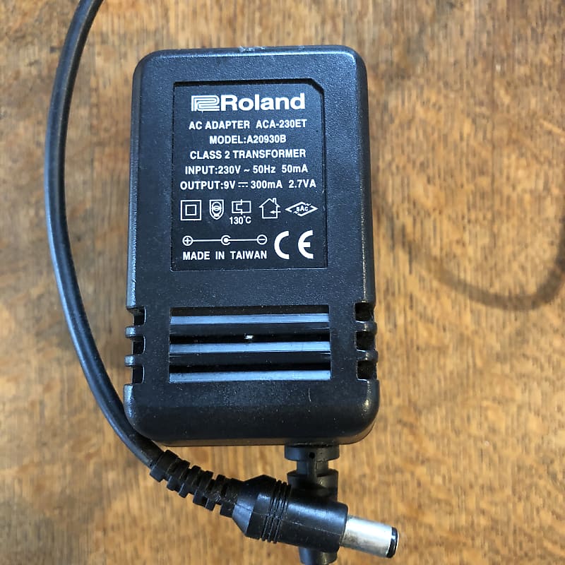 Vintage Roland / Boss 9V power supply PSU ACA-230ET Circa | Reverb