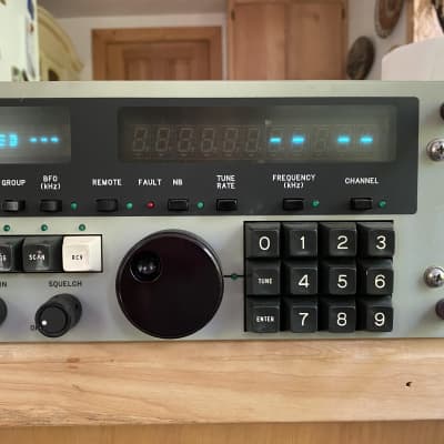 Harris RF- 590A HF Receiver | Reverb