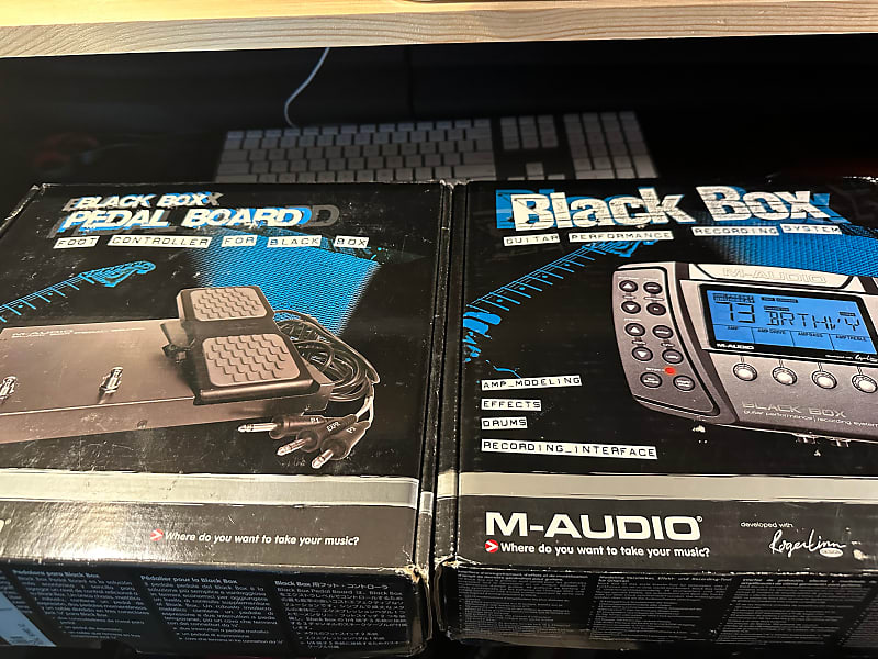 M-AuDio BLacK bOX & FootSWitCH | MuLti-FX | Amp ModeLeR | Reverb
