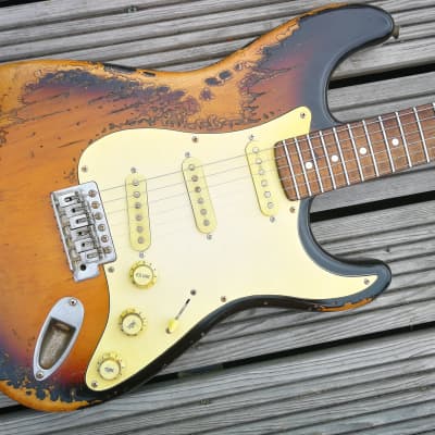 Vtt Relics Stratocaster 50's - Classic 3T Sunburst | Reverb