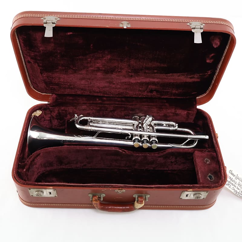 Bach Model 37 Stradivarius Bb Trumpet SN 6977 | Reverb The Netherlands