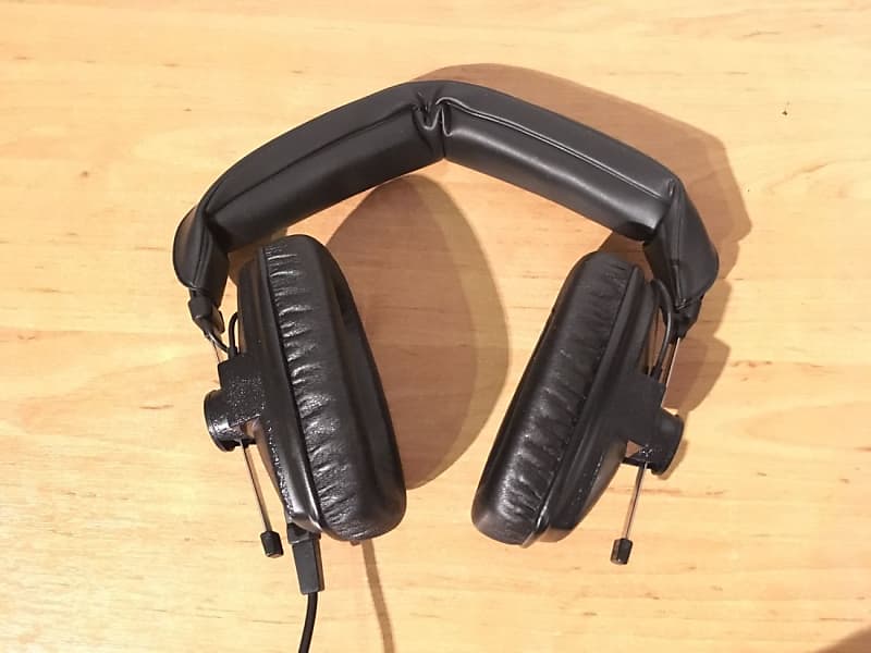 Beyer Dynamic DT 100 400 ohm Black Studio Headphones | Reverb