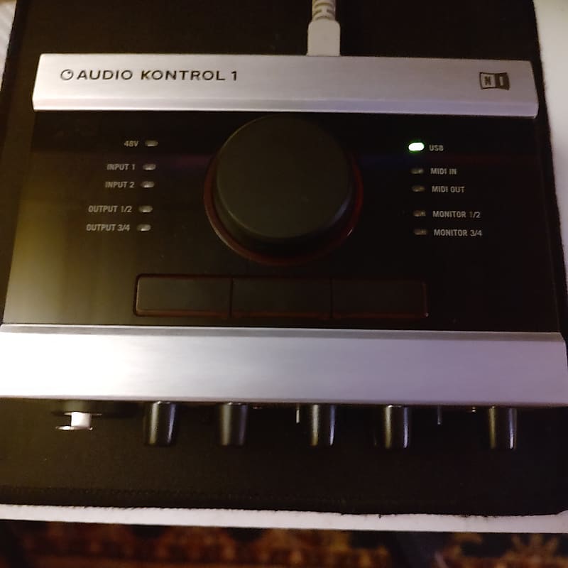 Native Instruments Audio Control 1 - Silver/black | Reverb