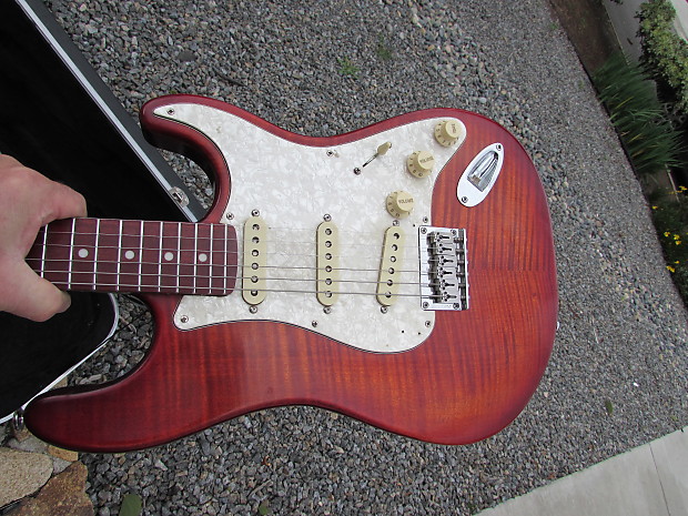 Warmoth Stratocaster 2000's with Acoustic Bridge Pick up | Reverb UK