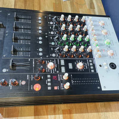 [Excellent] Korg Zero 4 Four-Channel DJ Mixer Controller with | Reverb