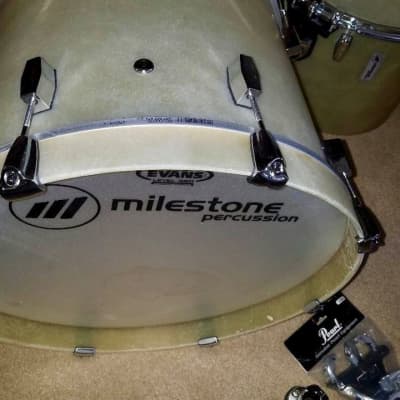 8/PC Milestone Fiberglass Drum Kit - Set W/ Concert Tom's | Reverb