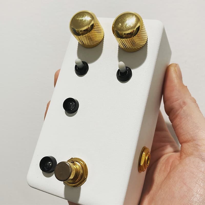 LST Gnome Electronics Bossy Gnome 24k Gold Edition 2022 | Reverb UK